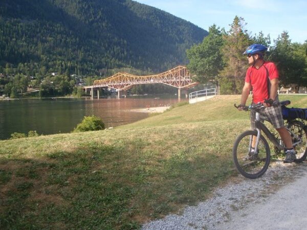 Nelson Lakeshore Trail - Let's Go Biking!Let's Go Biking!
